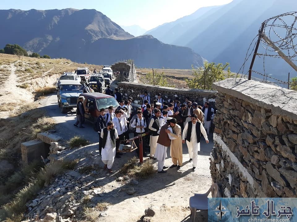 the langland school and college chitral students and teacher waiting ...