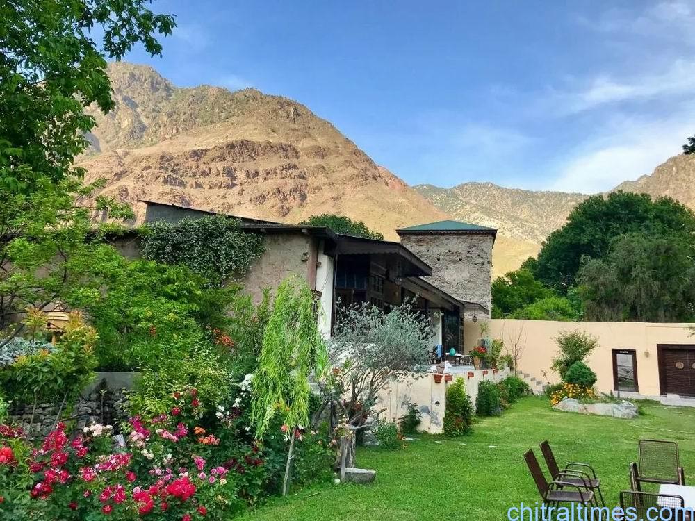 Chitral Times - شاہی سمر پیلس چترال کی مہمان نوازی کا دروازہ - تحریر ...